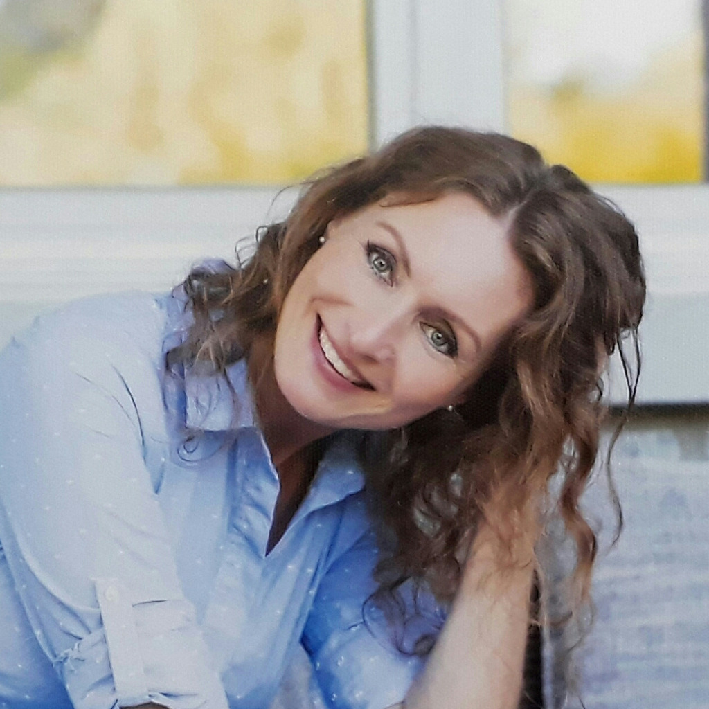 Karen Bains's Instagram, Twitter & Facebook on IDCrawl