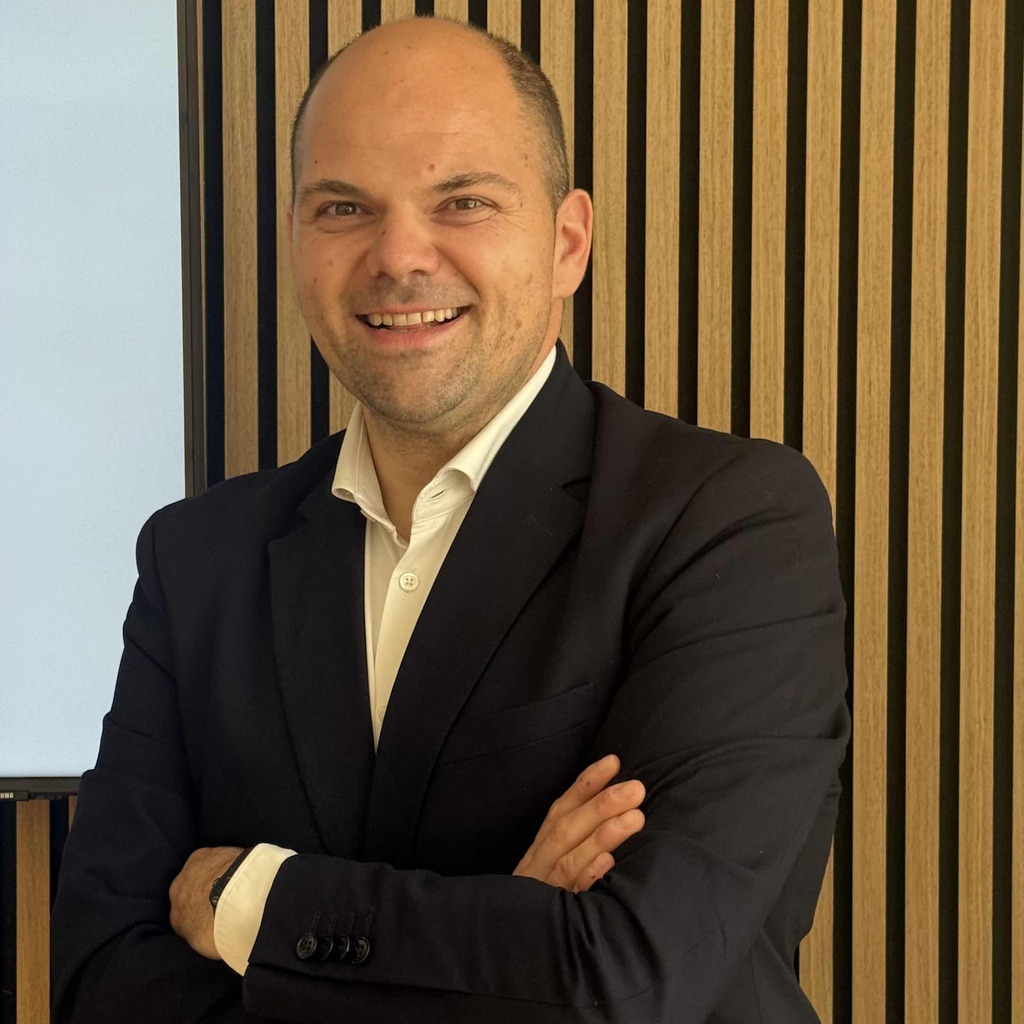 Leonardo Basile - Berater für Baufinanzierung - LBS Bayerische ...