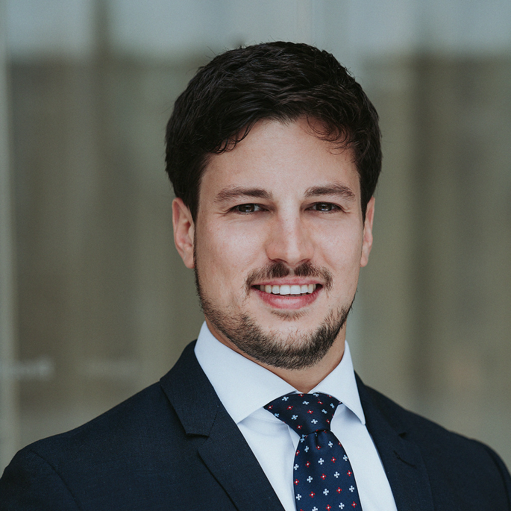 Daniel Lui - Spezialist - Accounting & Reporting Insurance - Management ...