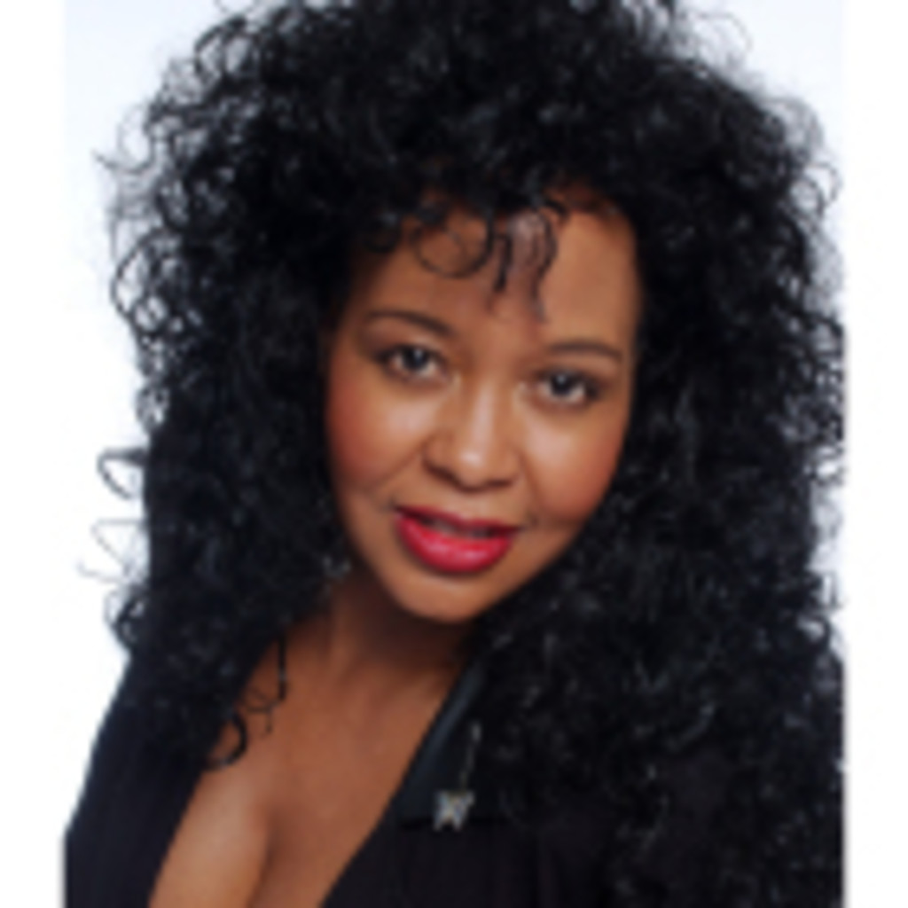 Deborah Woodson - Sängerin, Komponistin - Funundmusic | XING