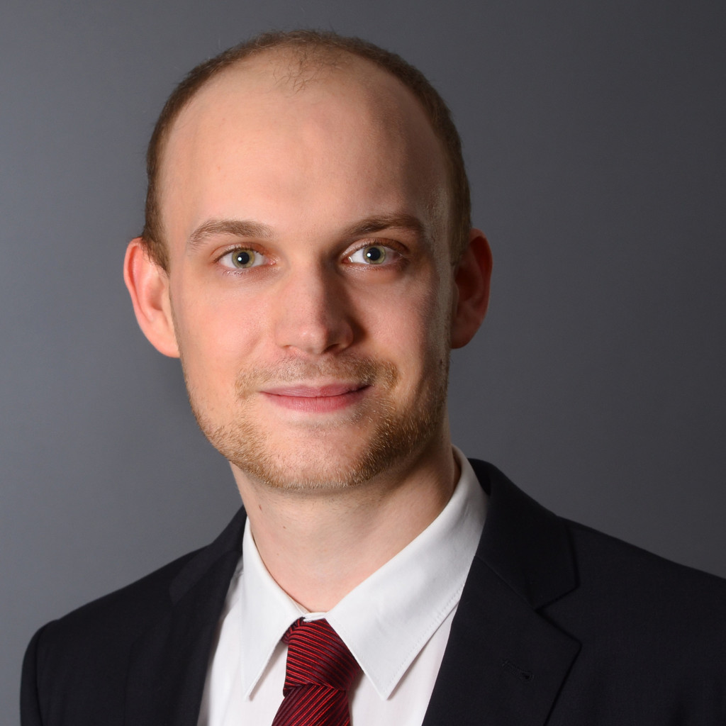 Matthias Gerhardt - Projekt- & Strukturplanung Markenlogistik - Porsche ...