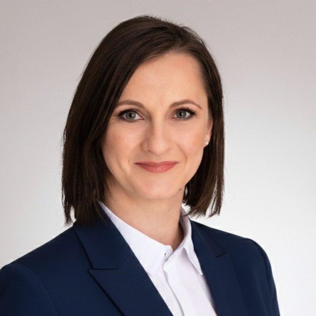 Judit Szabo-Pasztor - Personalreferentin - utilitas GmbH | XING