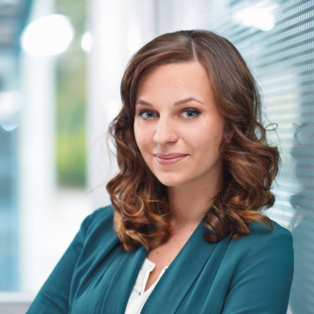 Sandra Regus - Angestellte Vertrieb/Marketing - Stadtwerke Bayreuth | XING