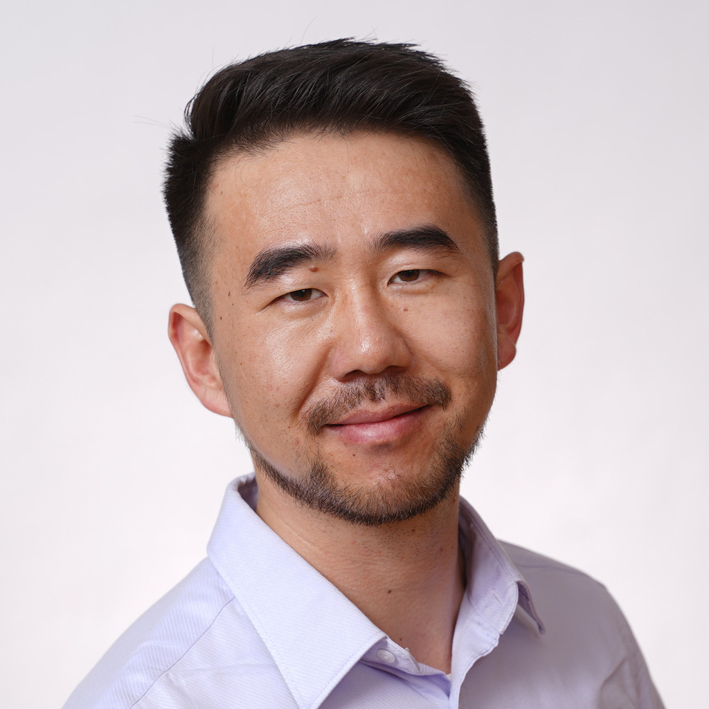 Bin Sun: Ausbildung und Berufserfahrung | XING