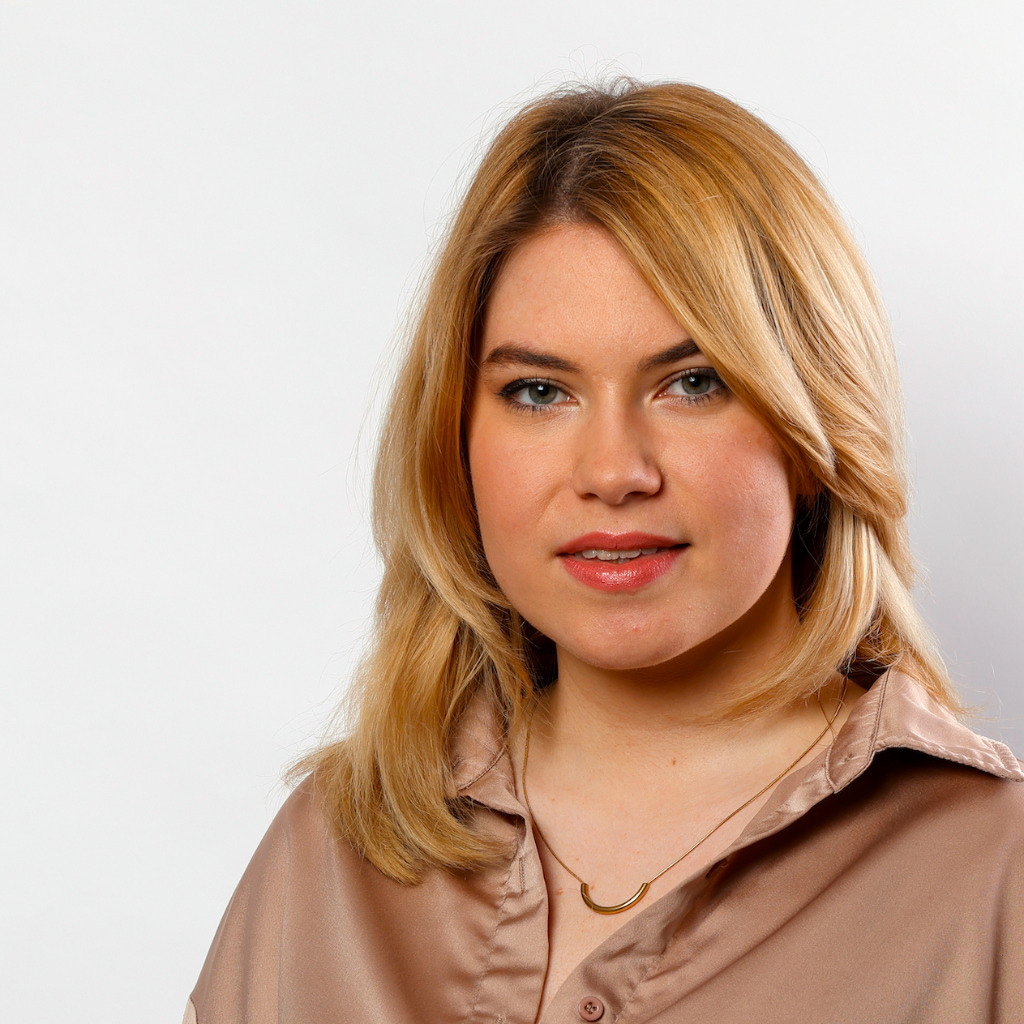 Antonia Maass - Finanzcoach - DVAG - Deutsche Vermögensberatung AG | XING