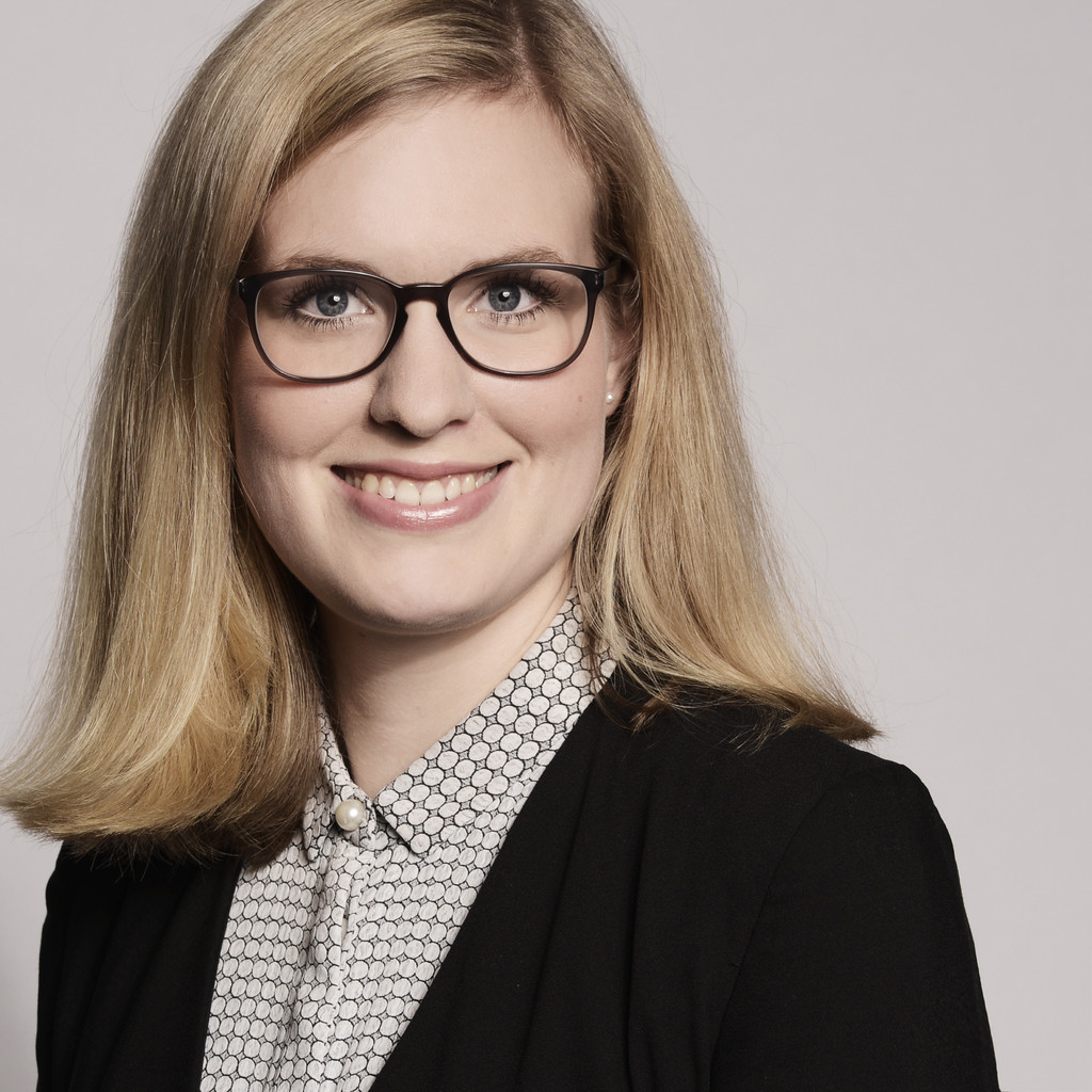 Sarah Ertl's Instagram, Twitter & Facebook on IDCrawl