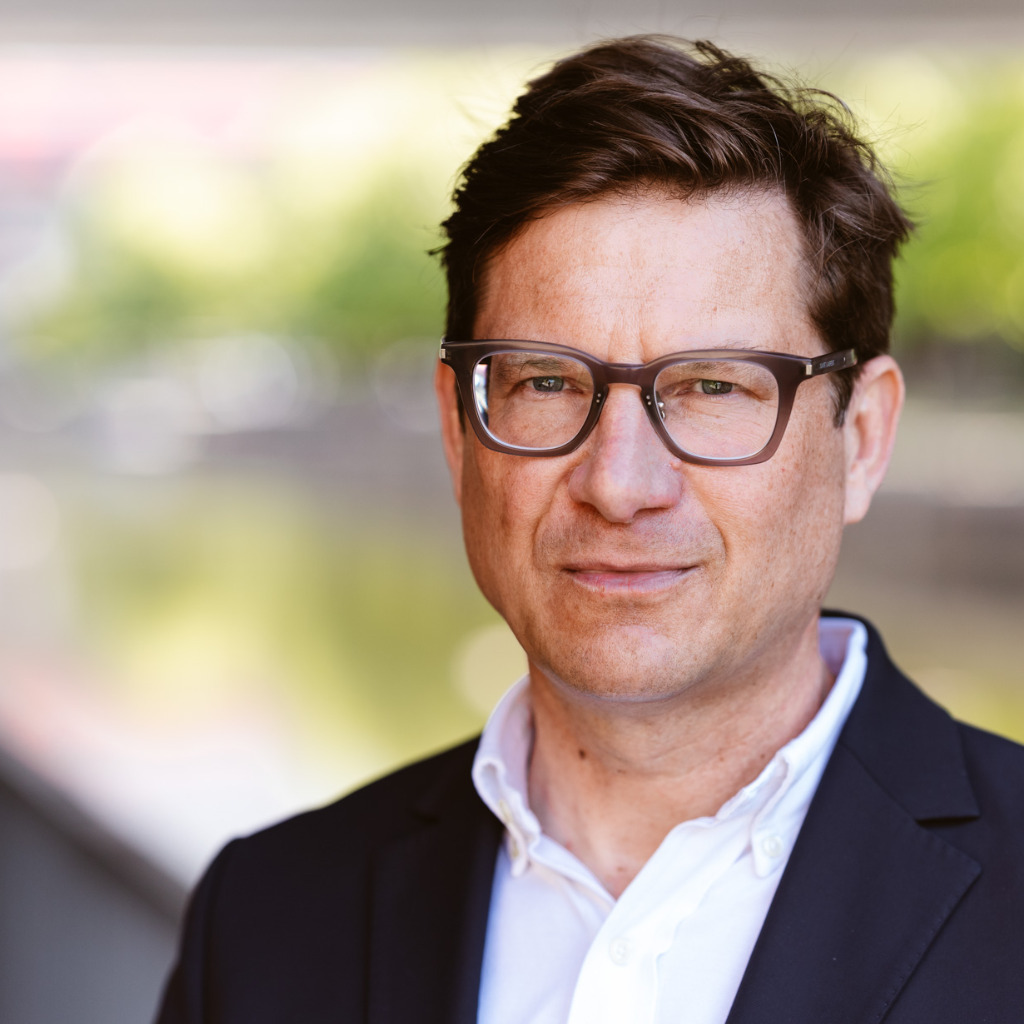 Dr. Peter M. Frantzen - Service Owner Marktpositionierung - S ...