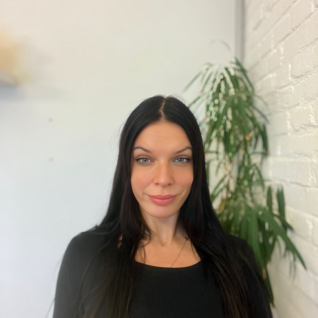 Maya Tabbert - Werkstudentin - Real Estate Operations - NEW WORK SE | XING