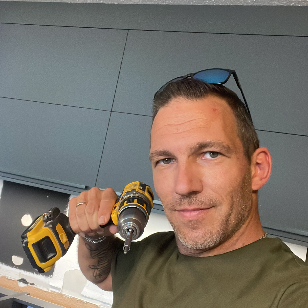 Dominik Schmitt - Schreiner - Artmann Immobilien GmbH | XING