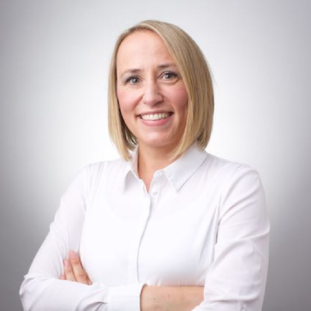 Mara Meinkuss - Projektmanagement Marketing & Kommunikation - REIFF ...