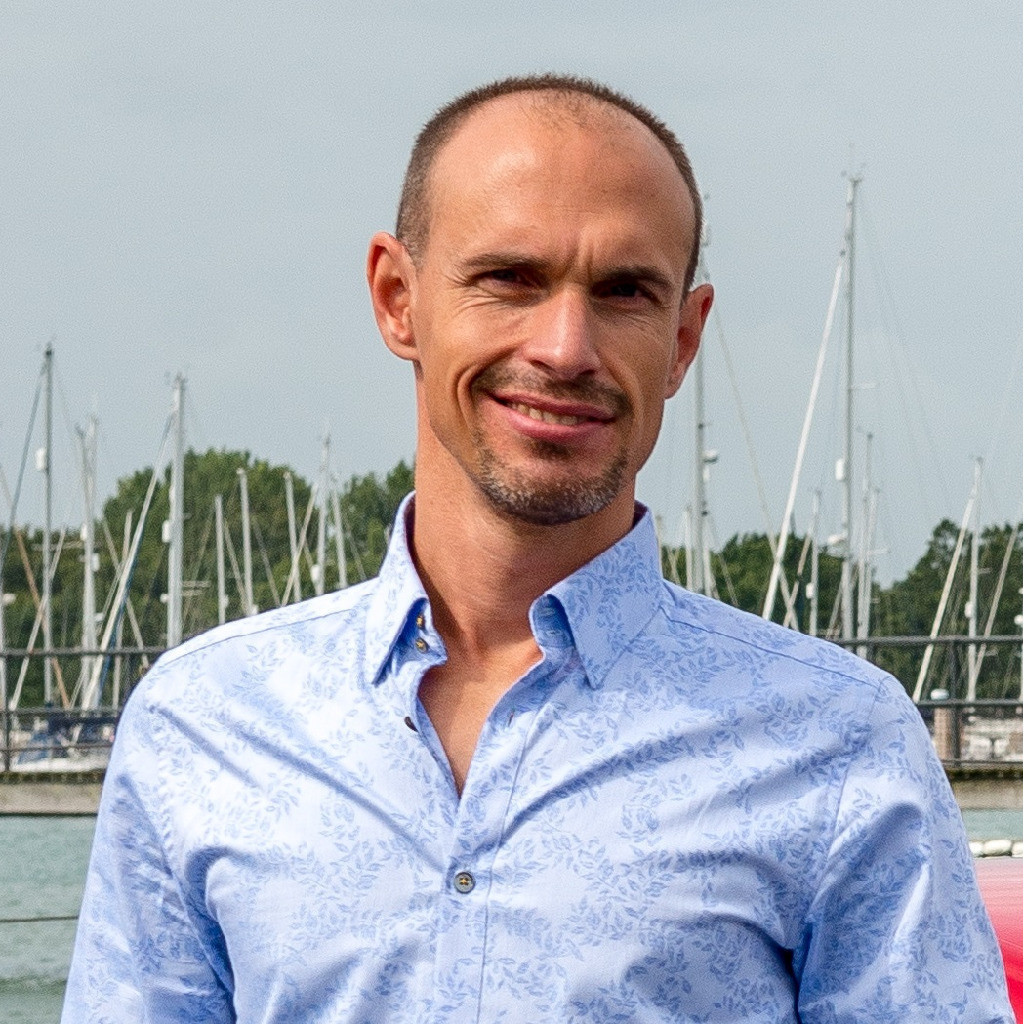 Ricky Mills - Executive Search Consultant - Symbiosis Search Limited | XING