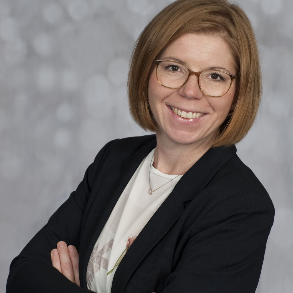 Daniela Peters - Marketing& Communication Managerin - TÜV Rheinland LGA ...