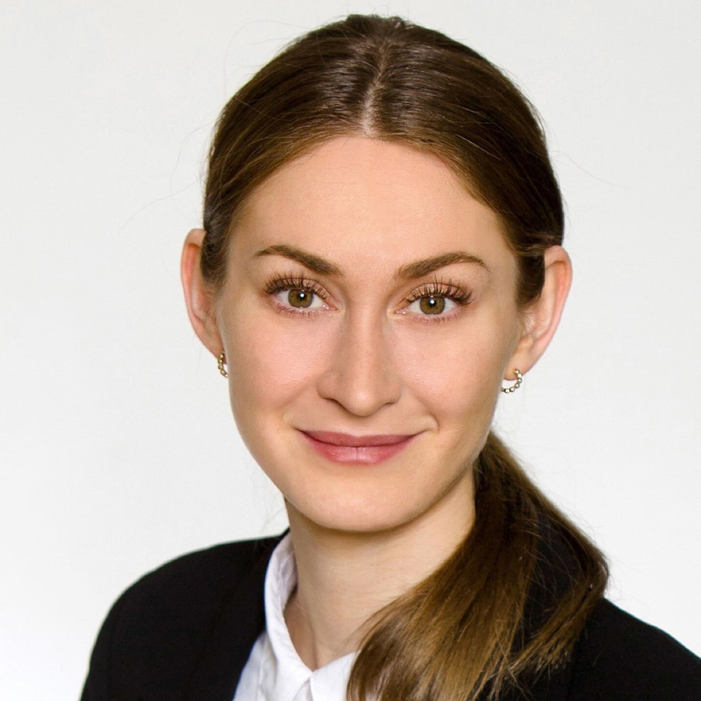 Caroline Strell - Associate Director Landlord Representation - Colliers ...