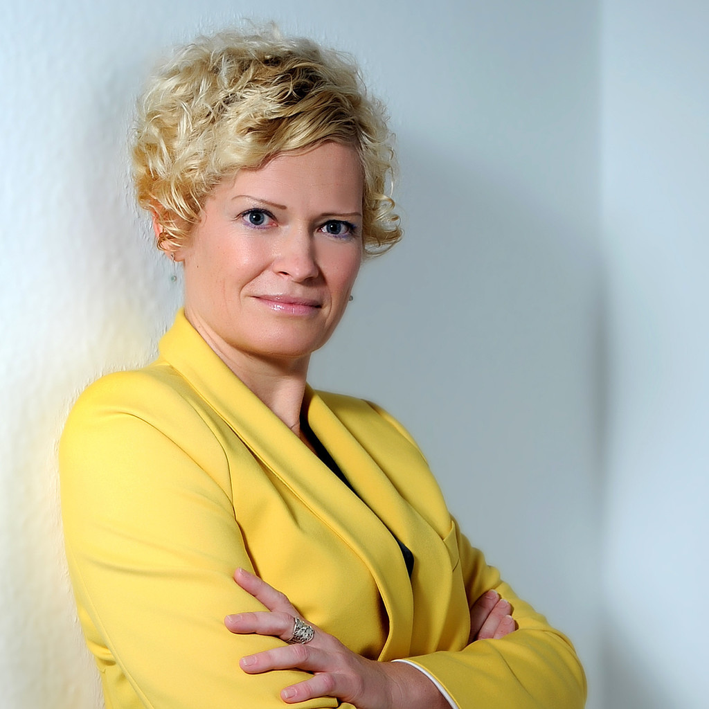 Angela M. Schmidt - Global Head Editorial Content & Social Media ...