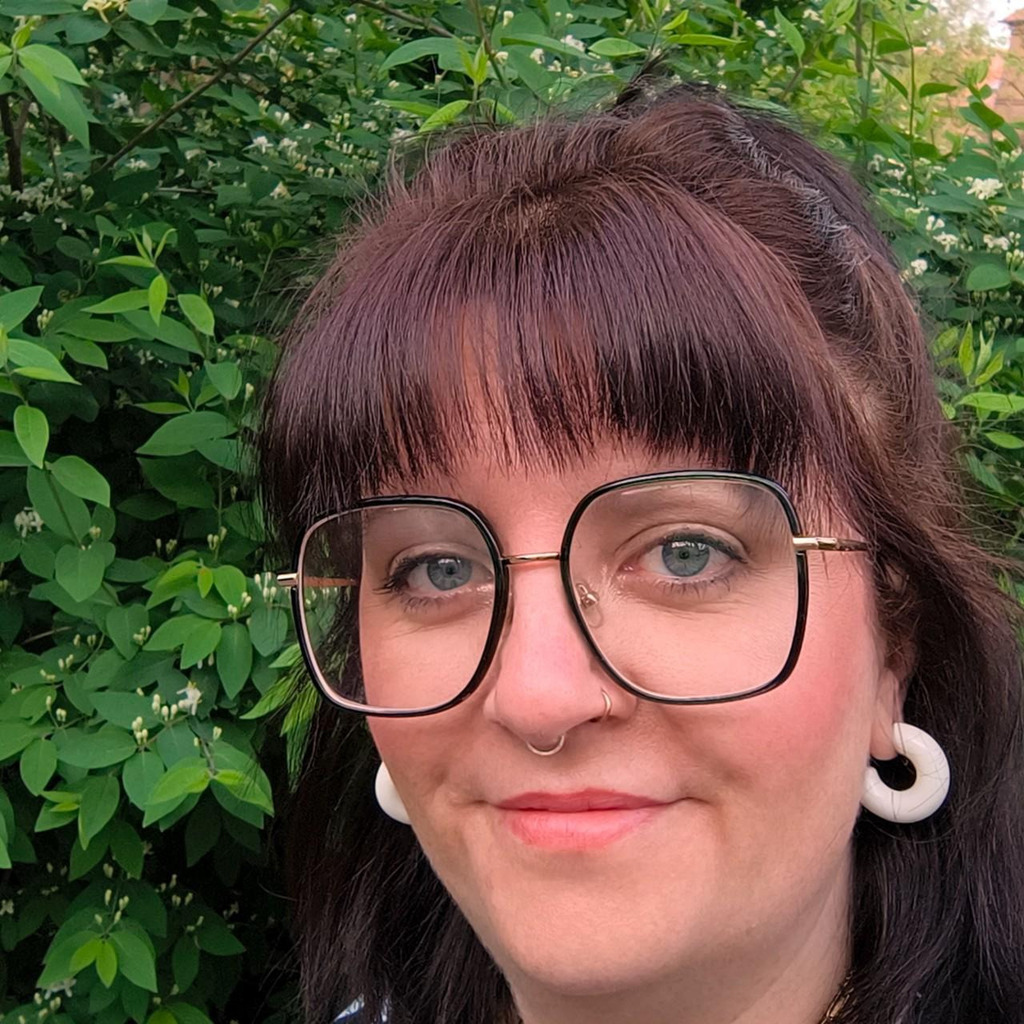 Nancy Richter - Senior-Teamleiterin - Avedo Leipzig GmbH | XING