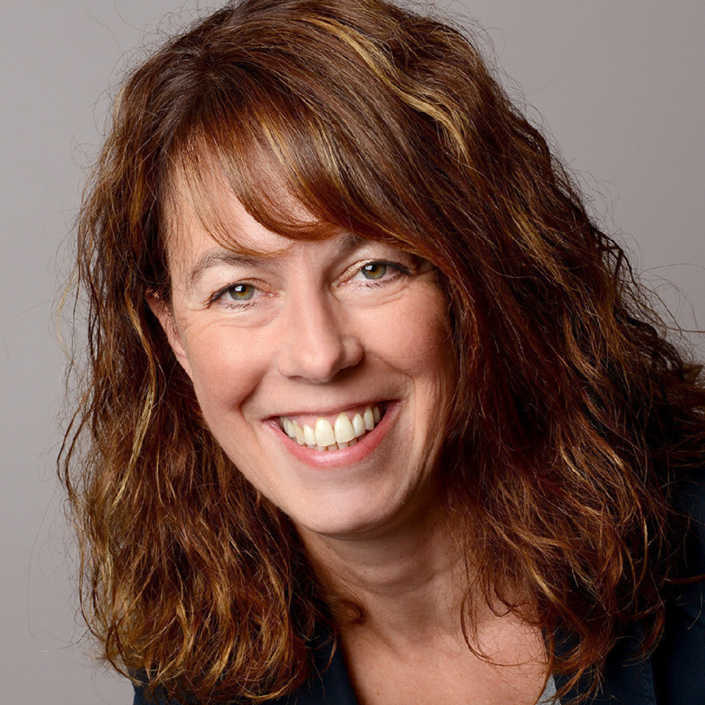 Angela Peitz's Instagram, Twitter & Facebook on IDCrawl