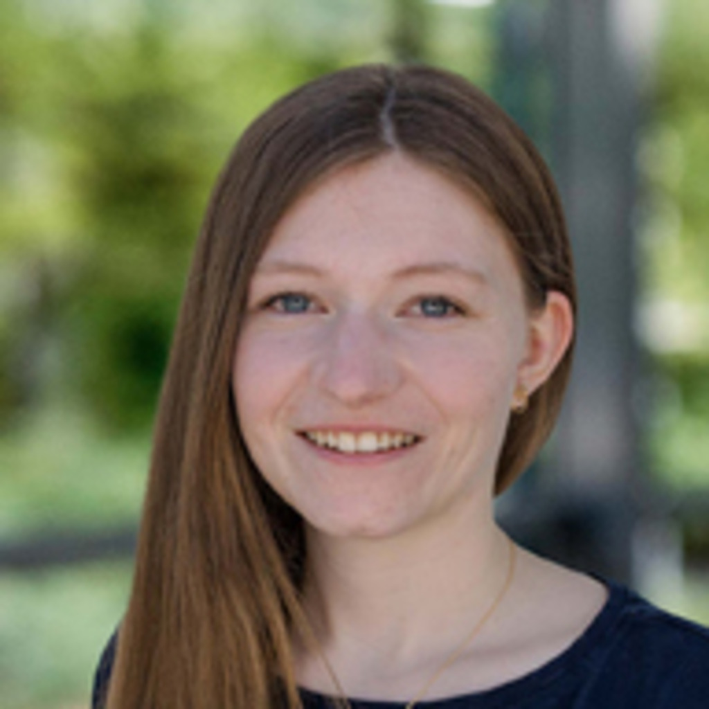 Nadine Atzenhofer - Team Lead Online Marketing - Jurebus GmbH | XING