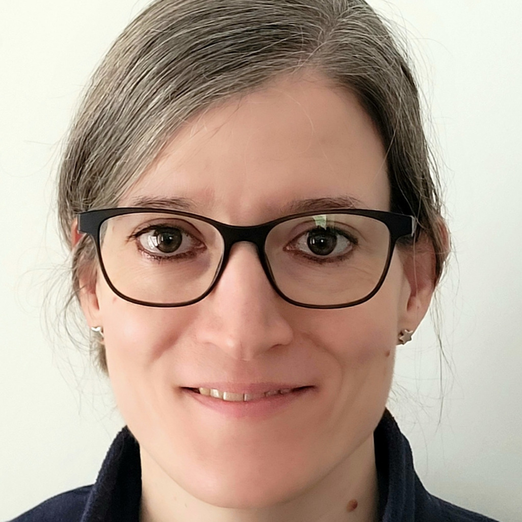 Julia Strauß - Diplom-Sozialarbeiterin im Jugend- und Sozialdienst ...