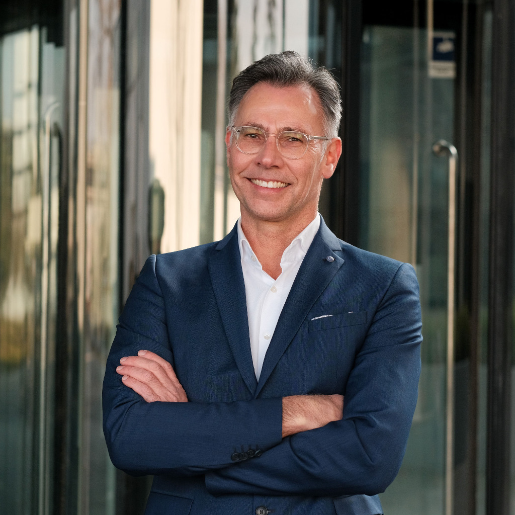 Thomas Bott - Vertriebsleiter Deutschland Region Mitte - LOYTEC ...