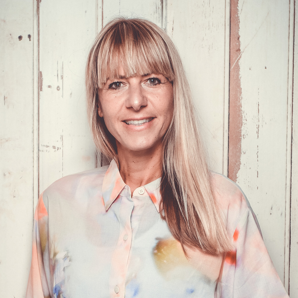 Ana Tasic: Ausbildung und Berufserfahrung | XING