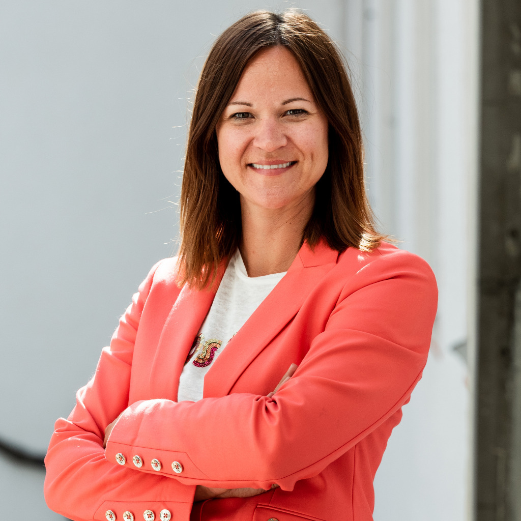 Ann-Katrin Rieser - Leiterin Marketing & Kommunikation - CREATON GmbH ...