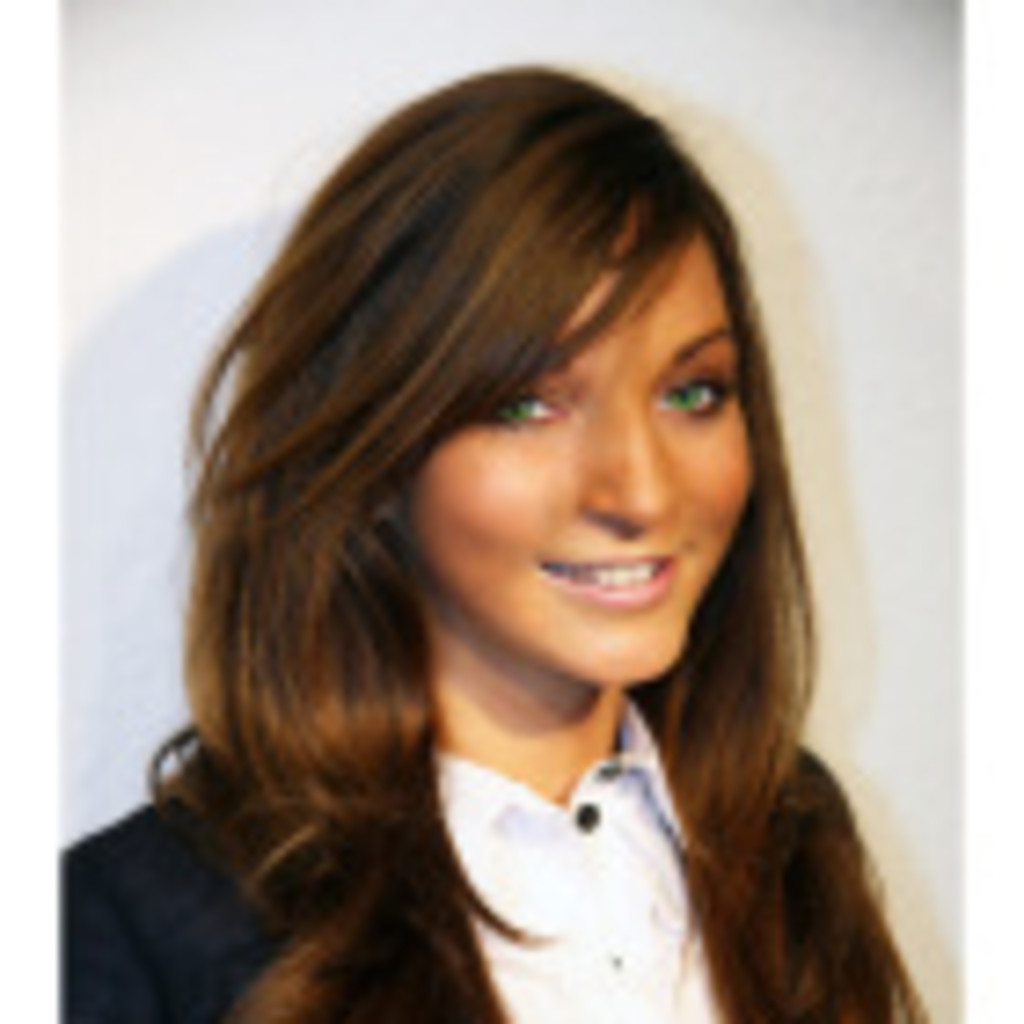 Ginger Rennert - Marketing & Management - AMD Akademie Mode & Design | XING