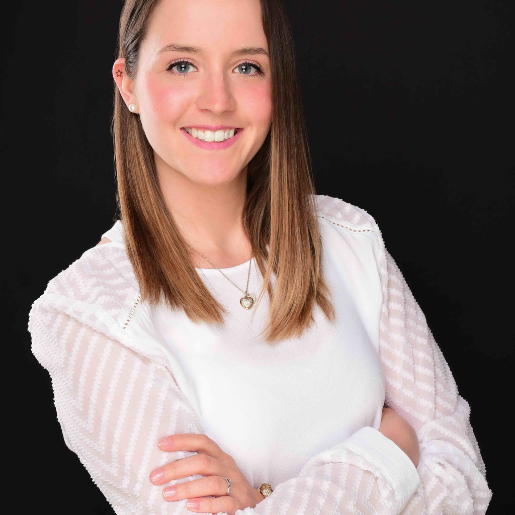 Lucia Dreja - Versicherung - HDI | XING