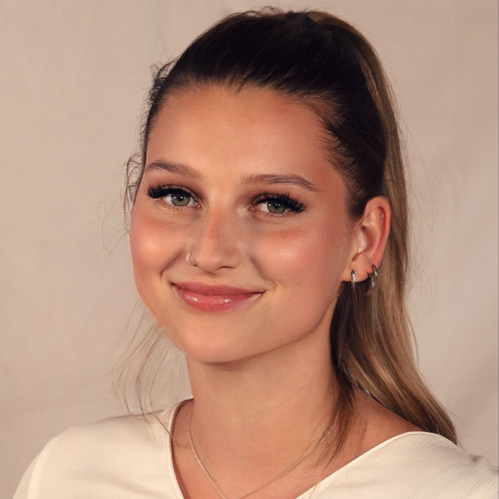 Lara Leonie Hardorp - Kauffrau für Versicherungen und Finanzanlagen - R ...