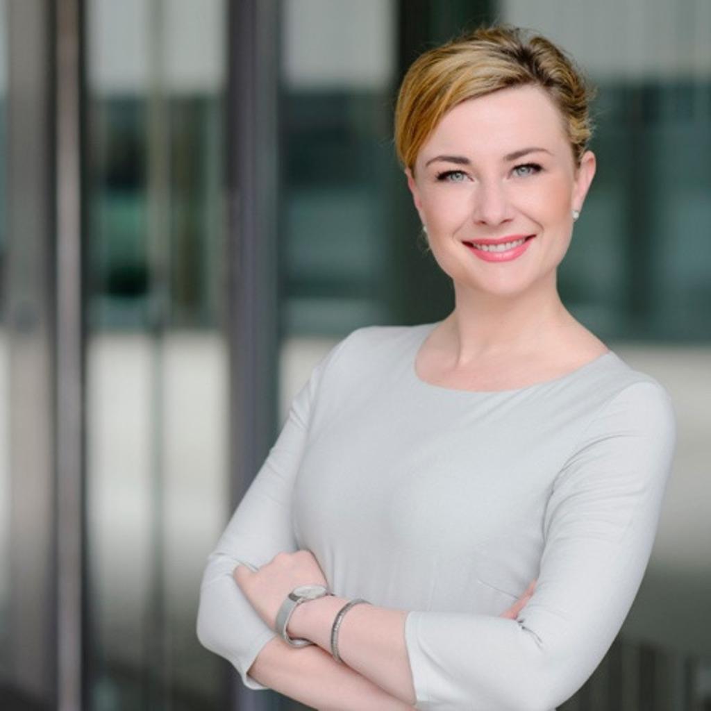 Barbara Stark - Immobilienberaterin - VR-Bank Handels- und Gewerbebank ...