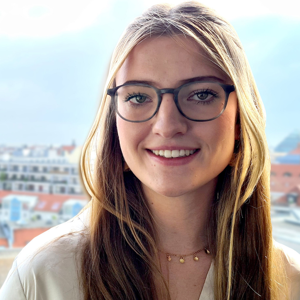 Paula Melina Huxol - Praktikantin Personalentwicklung - ECE Group ...