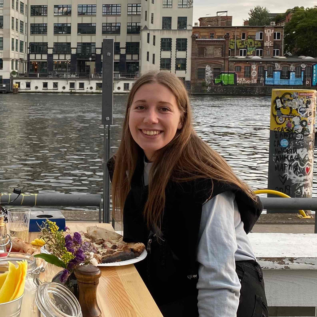 Sarah Lindermeir - Sachbearbeiter Kundenbetreuung - LEW Service ...