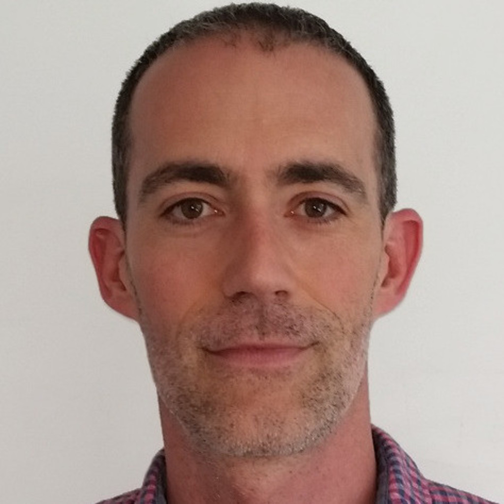 Beat Eichenberger - Wirtschaftsinformatiker - AKAD / WISS | XING