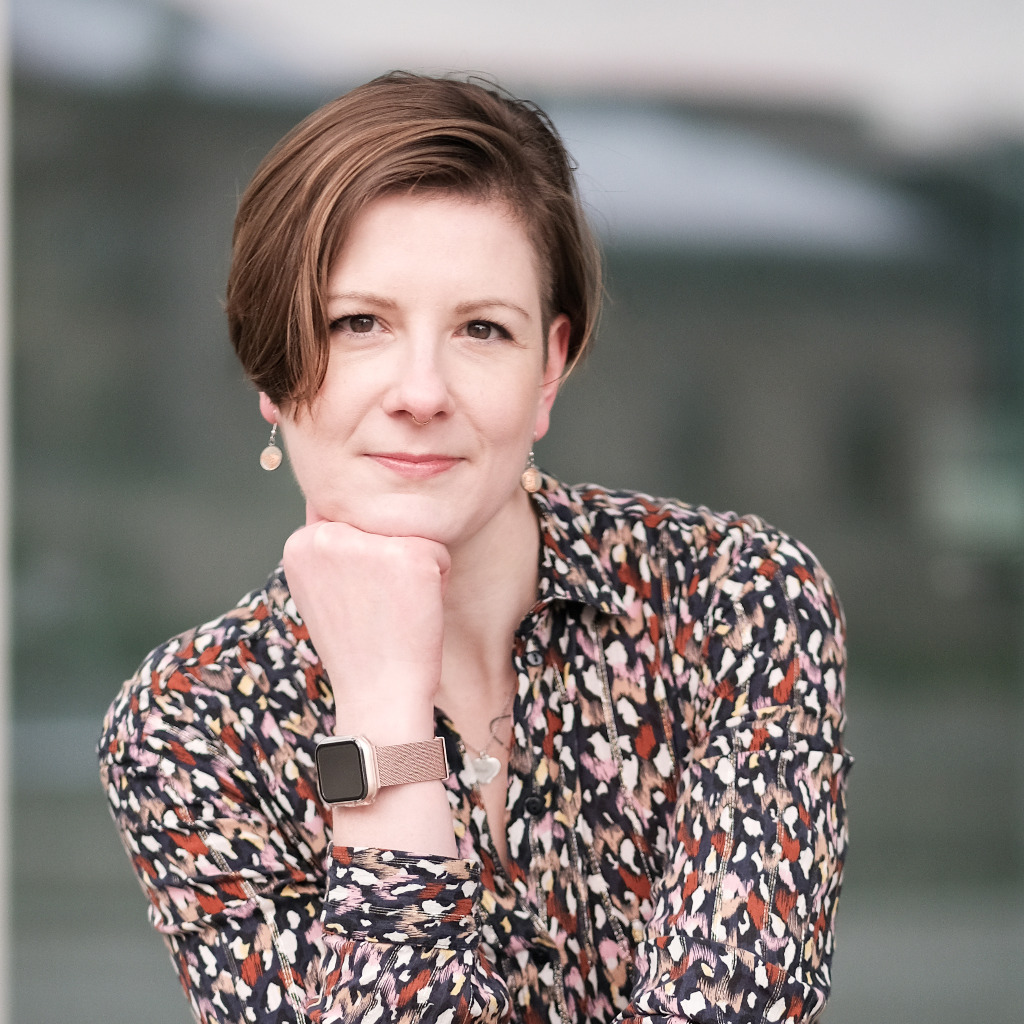 Jennifer Schwartz - Technische Leiterin und Mitarbeiterin Verwaltung ...