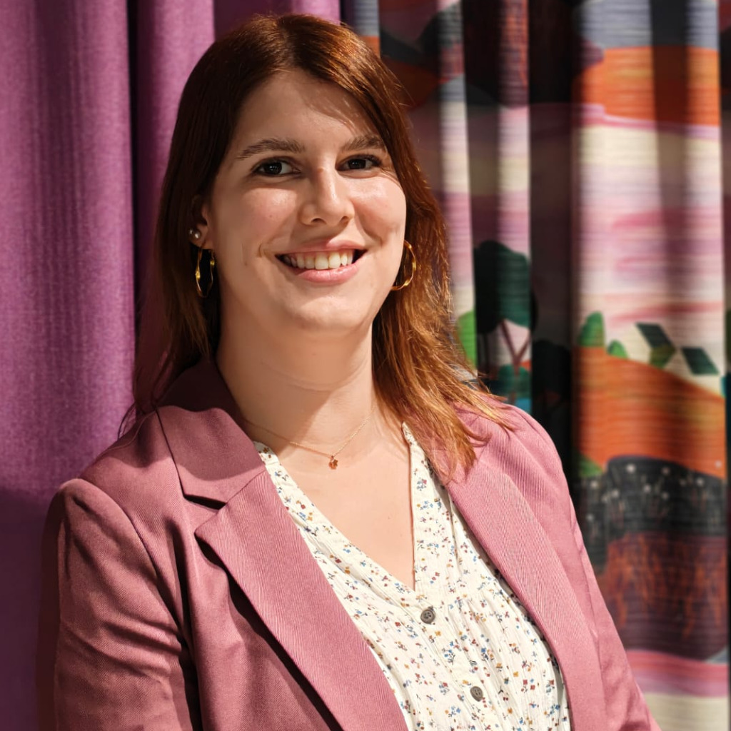 Jennifer Fröhlich - Account Manager - A House of Happiness | Royal ...