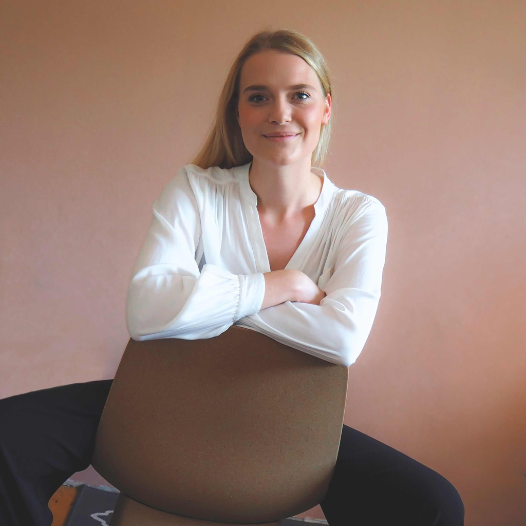 Julia Kühl - Mitarbeiterin Presse- und Öffentlichkeitsarbeit - Polizei ...