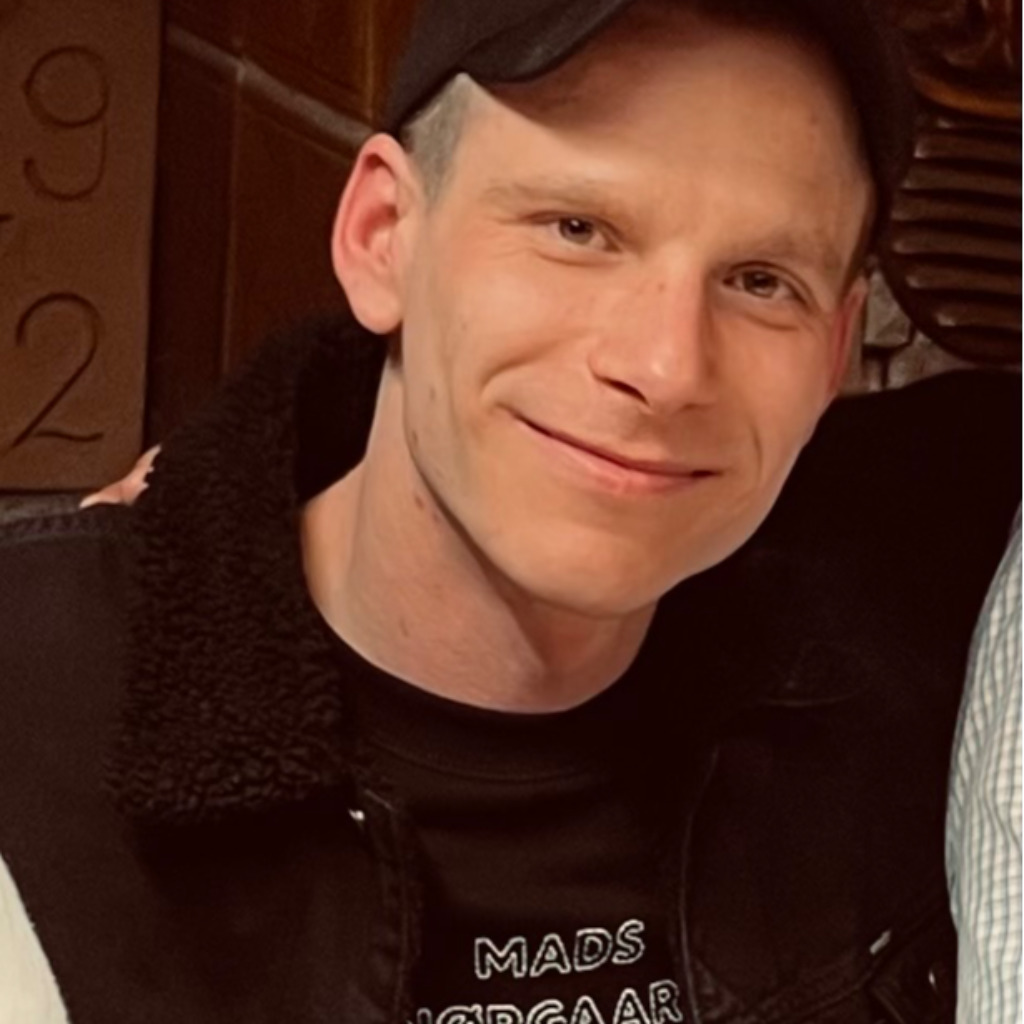 László Schlaffer - Lagerarbeiter - Simpex GmbH | XING