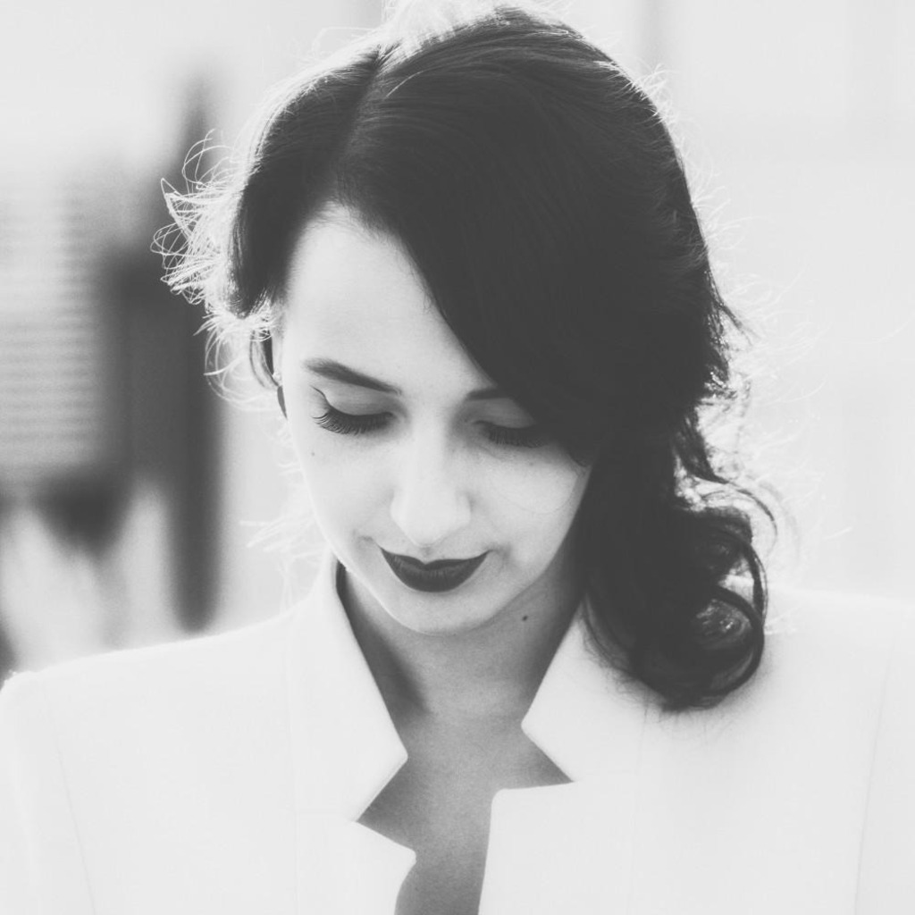 Jessica Molnar - Maskenbildnerin - Staatstheater Augsburg | XING