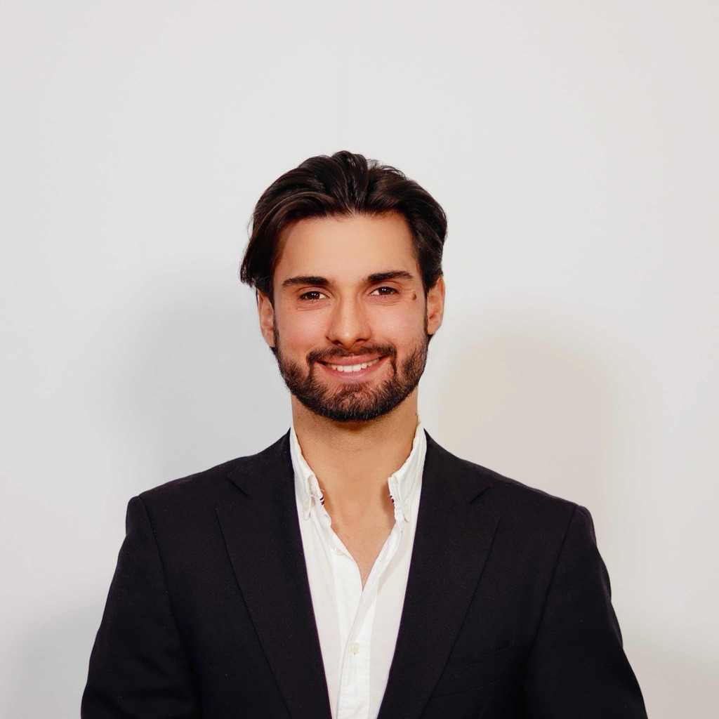 William Weis - Änderungskoordinator und Serienwägung - Porsche AG im ...