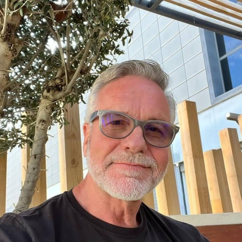 Adrian James - Engineer - Accor Hospitality Germany GmbH | XING