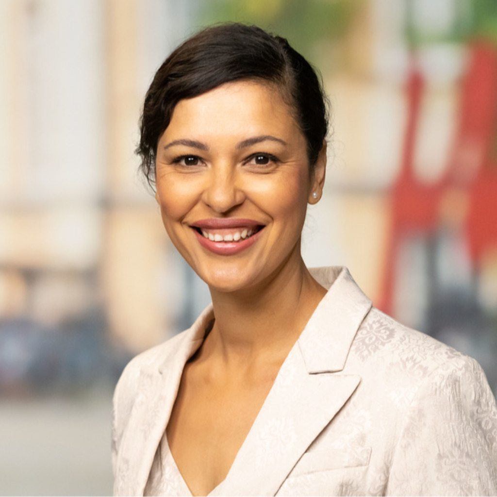 Lezel Roddeck - Programme Director Sprachprogramm - Bucerius Law School ...