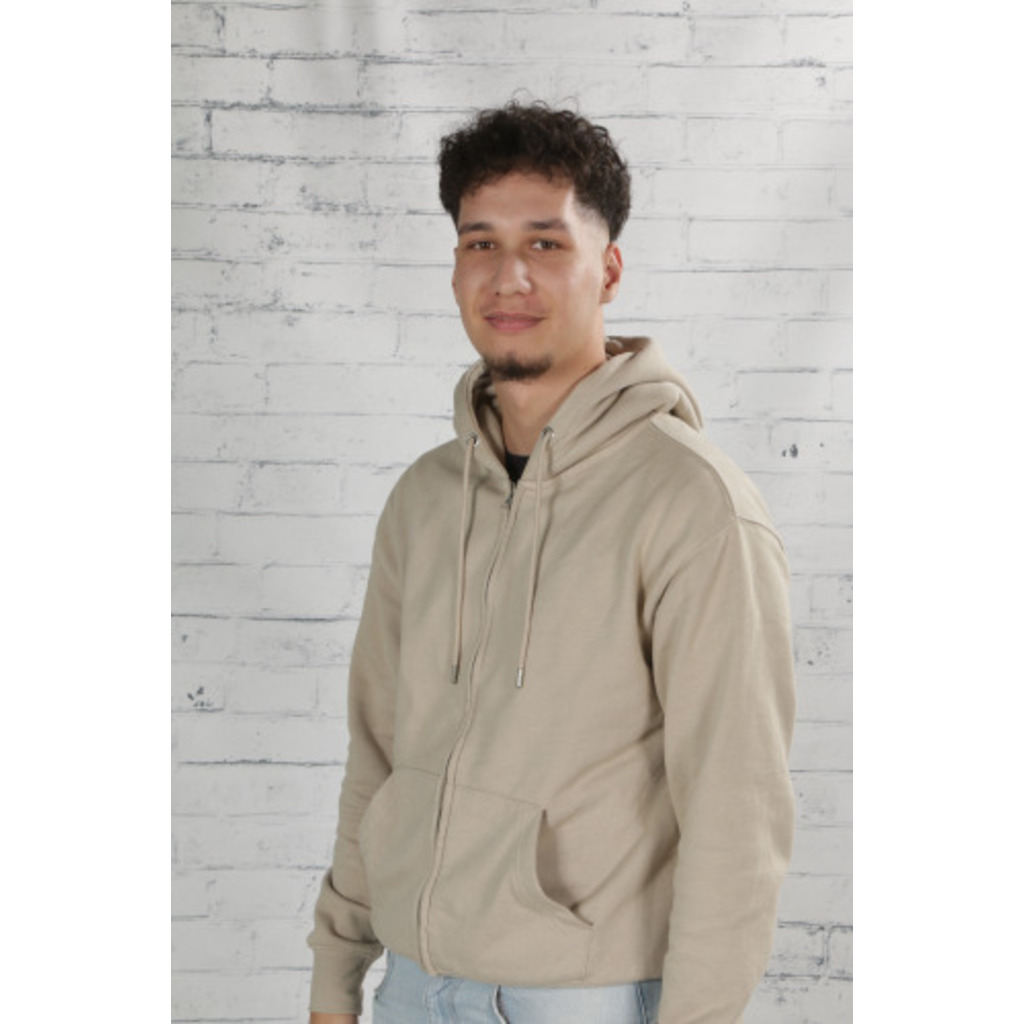 Richard Matangi Behrendt - Restaurant-Mitarbeiter - Systemgastronomie ...