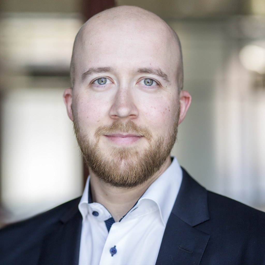 Christian Lipski - Projektmanager Financial Services - Finion Capital ...