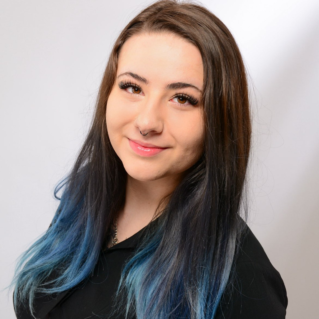 Cindy Seiler - MFA im Blutspendewesen - Blutspendedienst des BRK gGmbH ...