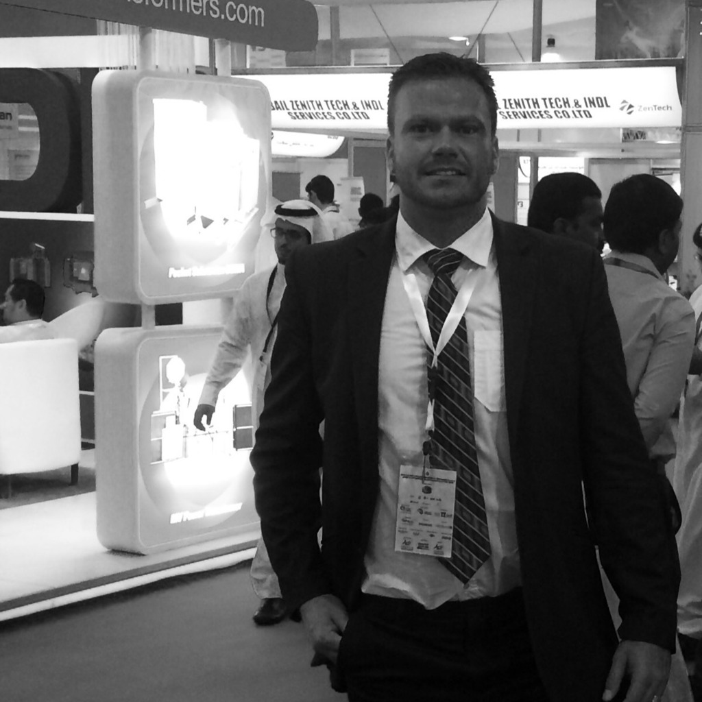 Thomas Moeller - Customer Service Team Leader - V-LINE EUROPE GmbH | XING