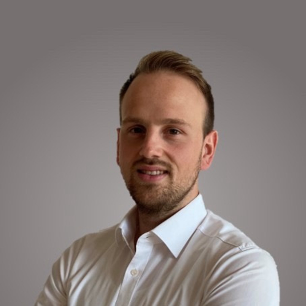 Michael Butkus - Associate Manager Manufacturing - Stryker | XING