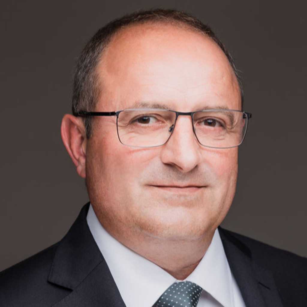 Alfred Stepan - Chief Financial Officer (CFO) - VIACAMA | XING