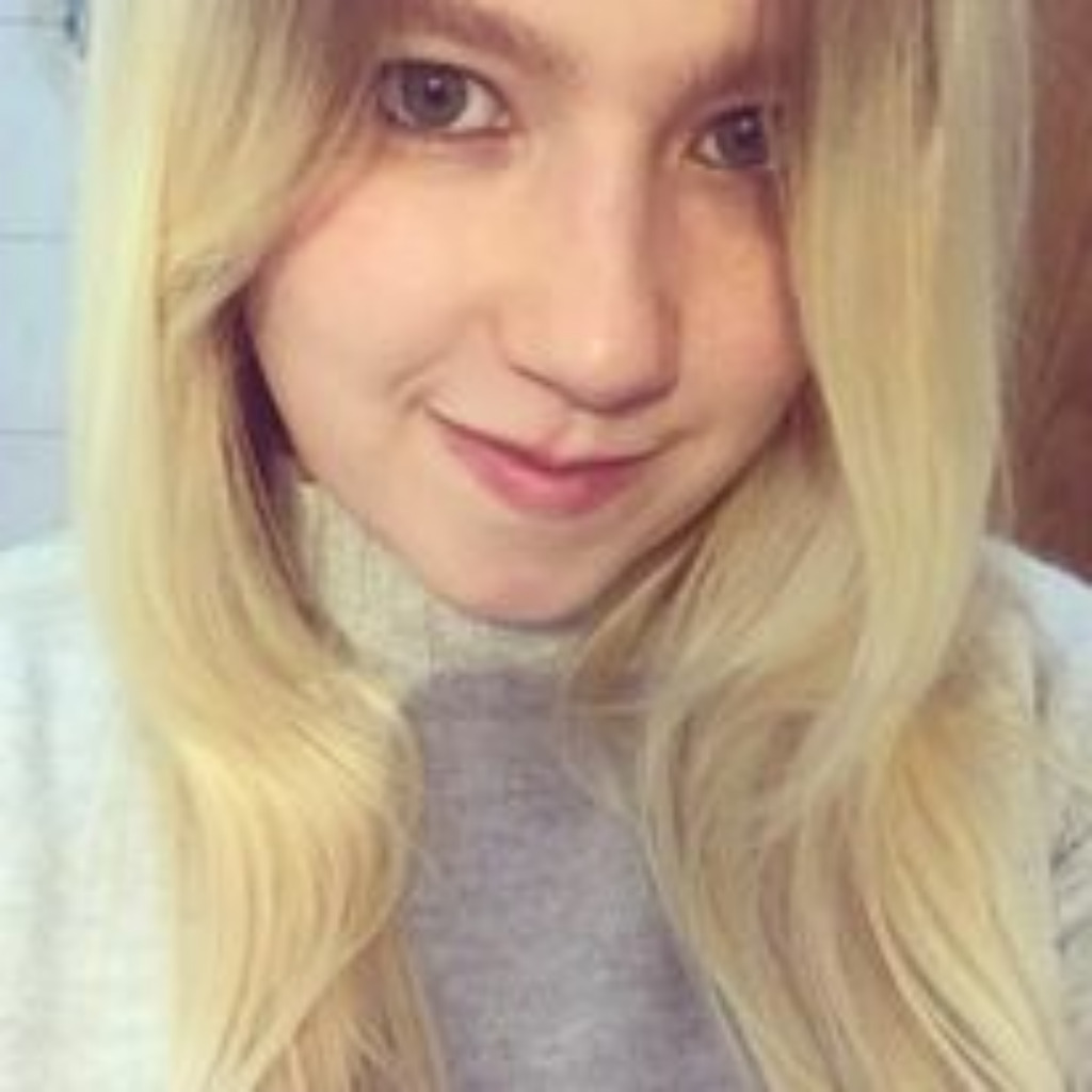 Anna Ziegler - IT-Systemadministratorin im Gesundheitswesen / Digital ...