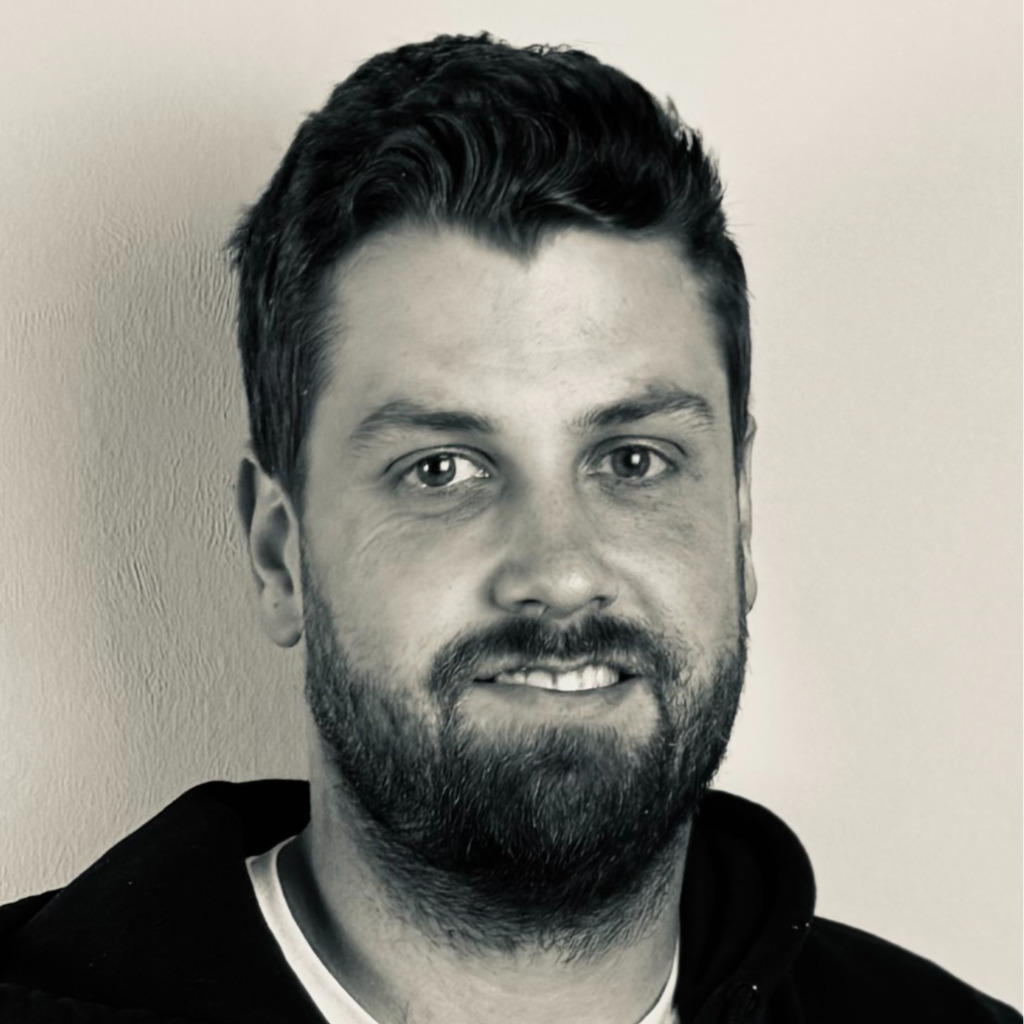 Michael Hartlage's Instagram, Twitter & Facebook on IDCrawl