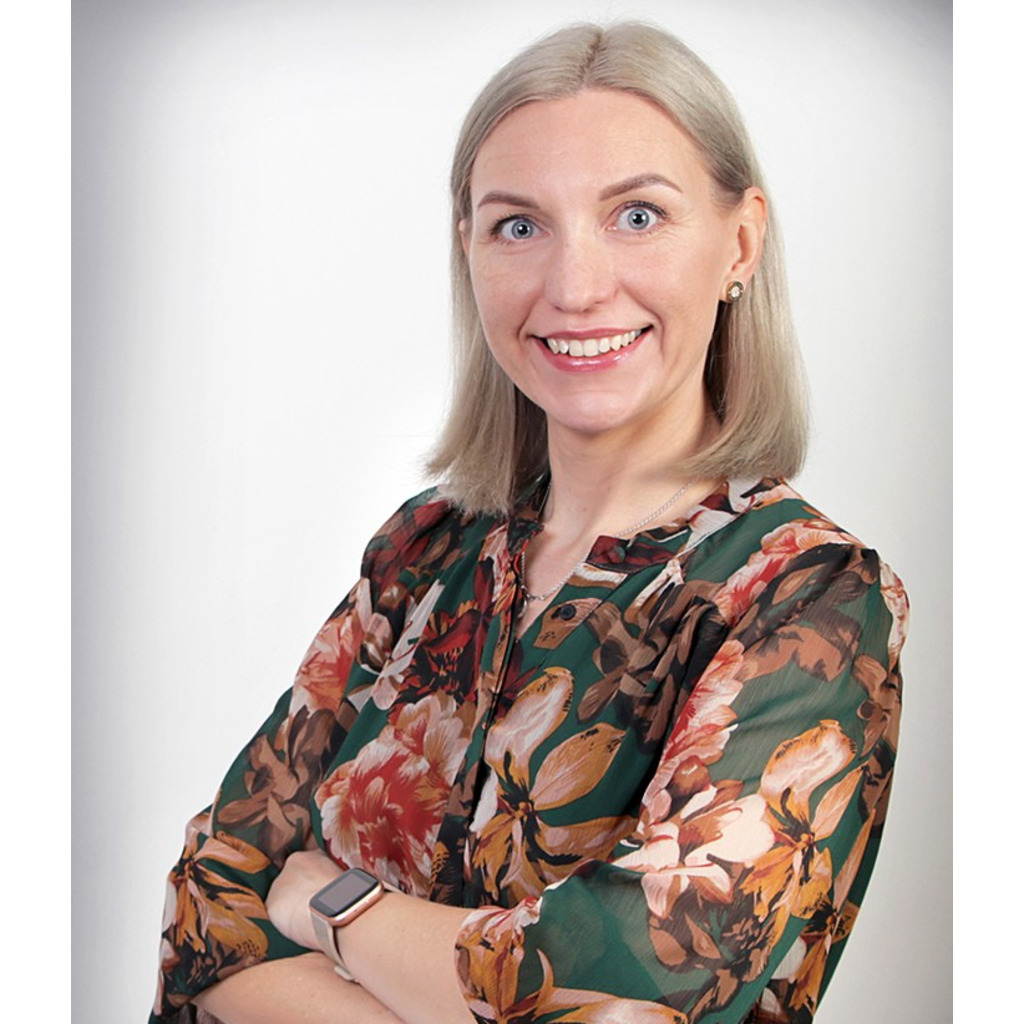 Alina Gostomski - Kundenzentrumsleitung - DAA Deutsche Angestellten ...