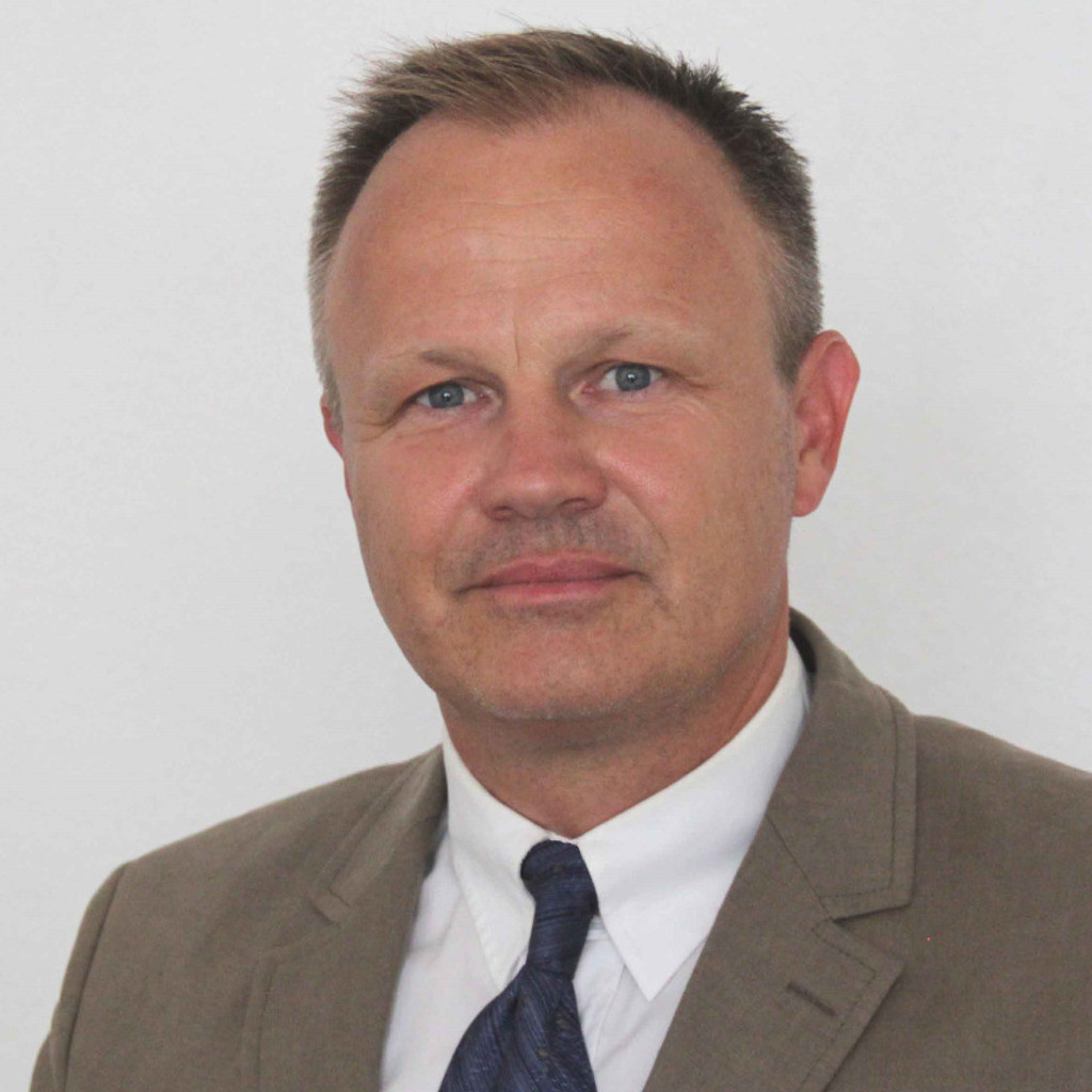 Michael Ost-Reimertz - Konfigurationsmanagement - Rockwell Collins ...